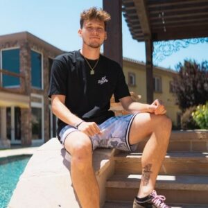 Who Is Jesser? Wiki, Bio, Net Worth, Age, Height, Weight, Girlfriend, Facts