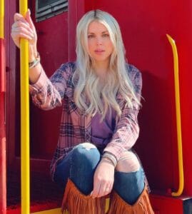 Firerose (Singer) Age, Real Name, Net Worth, Wiki, Bio & More